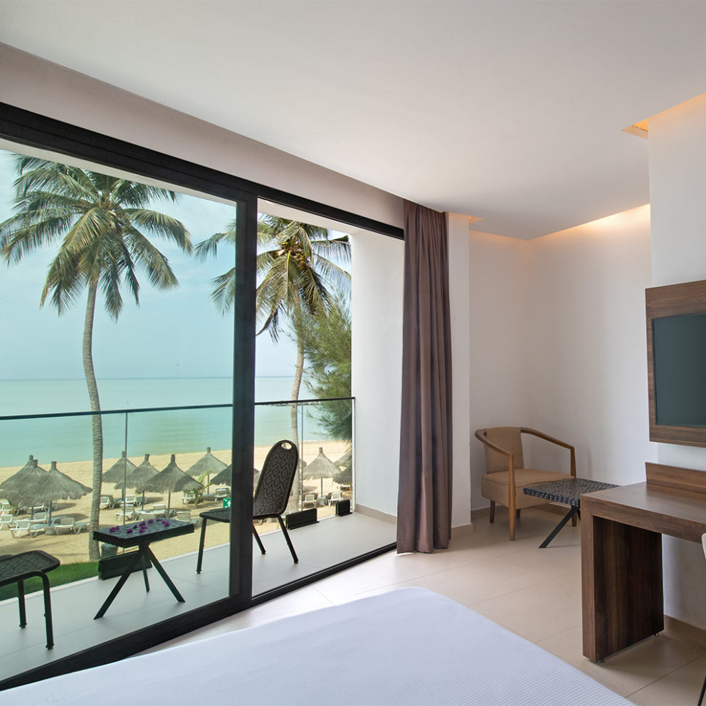 Rooms & Suites - Palm Beach Resort & Spa